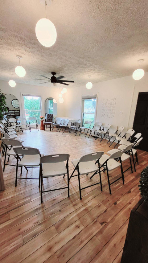 Large Studio Space With A Gourmet Kitchen, On 2 Acres In The Country, 7 ...