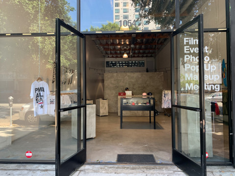DTLA Industrial Storefront Warehouse with High Ceilings For Filming ...