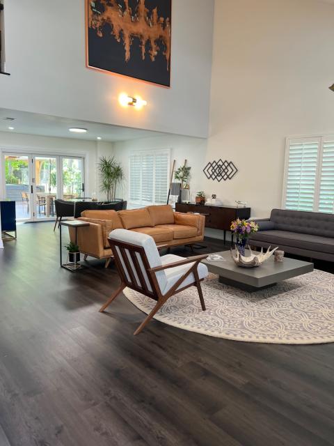 Suburban Home with Large Backyard on a Golf Course, Porter Ranch, CA ...