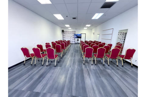 South Las Vegas Versatile Urban Classroom & Event Space with Modern ...