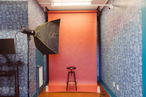Seamless paper backdrop studio, Savannah, GA | Production | Peerspace