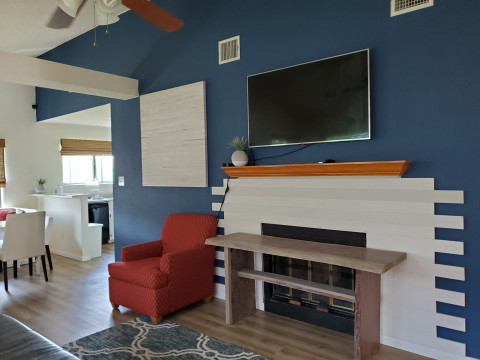 Urban office space inside quiet house, Austin, TX | Off-Site | Peerspace