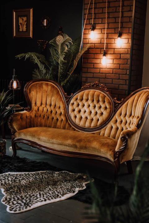 Vintage Studio Space with a Moody Vibe!, Marion, OH | Production | Peerspace