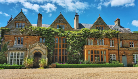 Eclectic Country House, stunning Jacobean Architecture, Flore ...