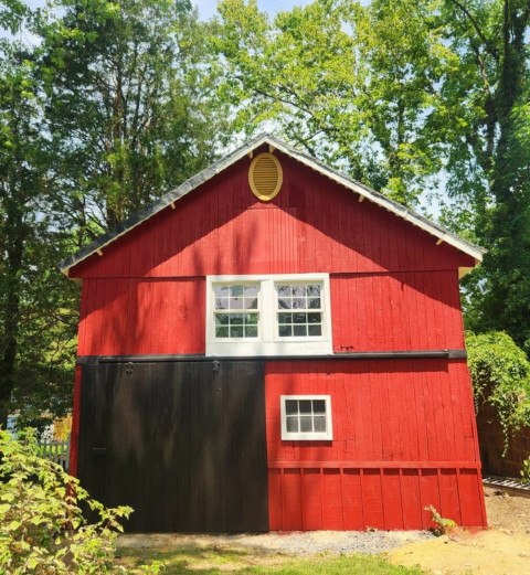 Little Red Restored 1800s Backyard Barn, Buckeystown, MD | Production ...