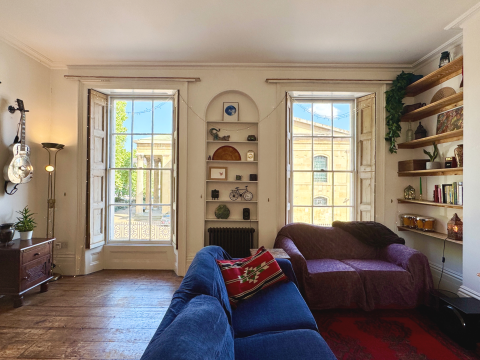 Elegant Victorian Flat with Historic Views (Entire Flat), London ...