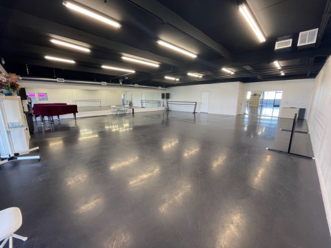 Large Modern Dance Studio, Los Alamitos, CA | Production | Peerspace