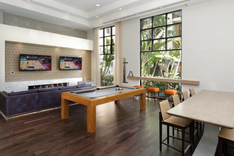 Large Lounge with Kitchen & Pool Table Ready for Your Next Event ...