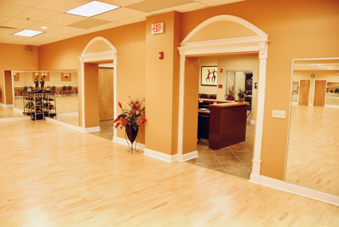 Spacious Open Space Studio filled with Elegance, Huntingdon Valley, PA ...