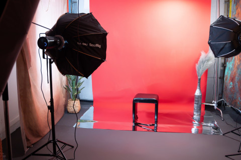 SBJ PHOTO STUDIO | Photo studio, Newark, NJ | Production | Peerspace