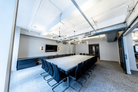 Spacious & Bright Professional Boardroom, New York, NY | Event | Peerspace