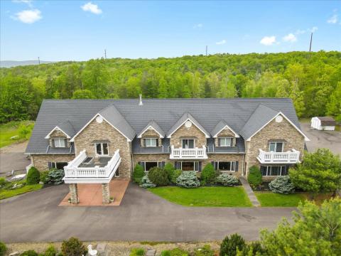 Luxury Villa Perfect for Party Venue & Events in the Poconos - PA ...