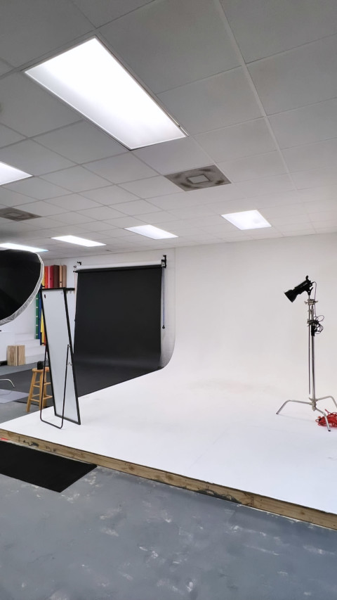 New Orleans Photo Studio, Gretna, LA | Production | Peerspace