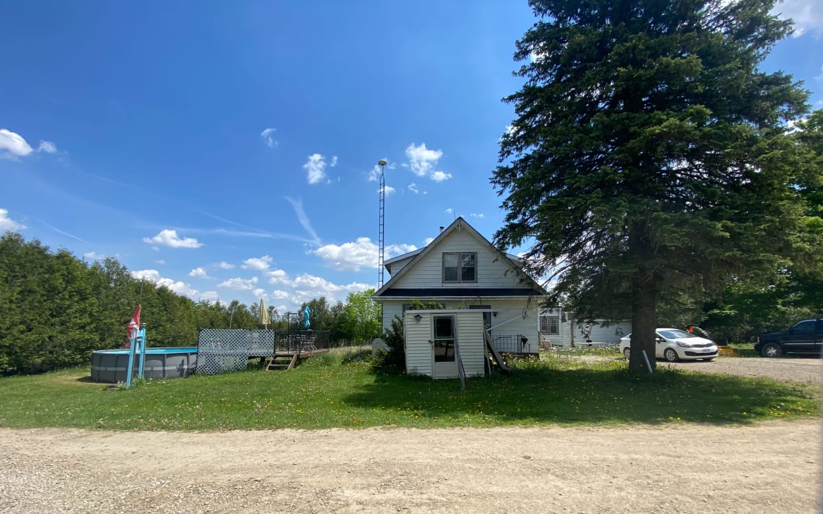 STARTING AUGUST 2022 - Ontario Rural Farm area 2/3 acres, Conn ...