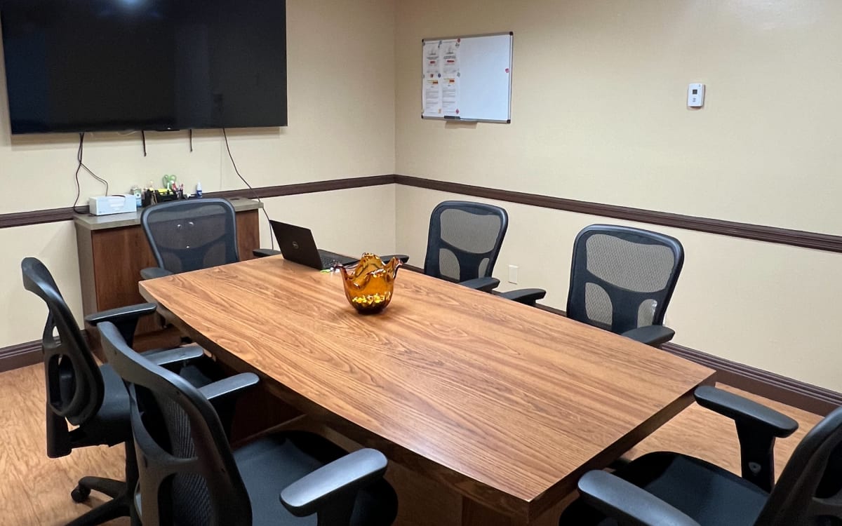 Comfortable conference room, CORAL SPRINGS, FL | Off-Site | Peerspace