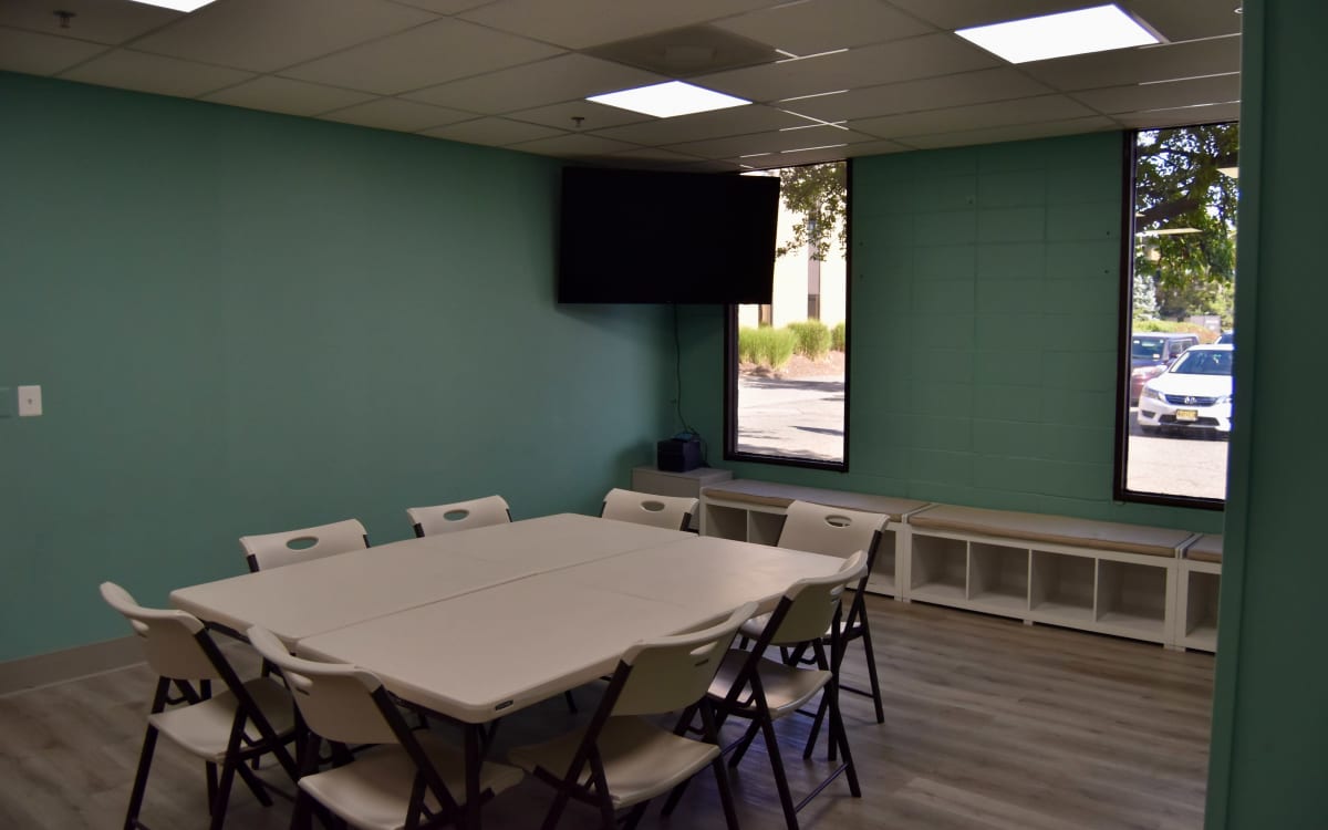 New Jersey Rock Gym | Spacious Meeting/Event Room with Kitchenette ...