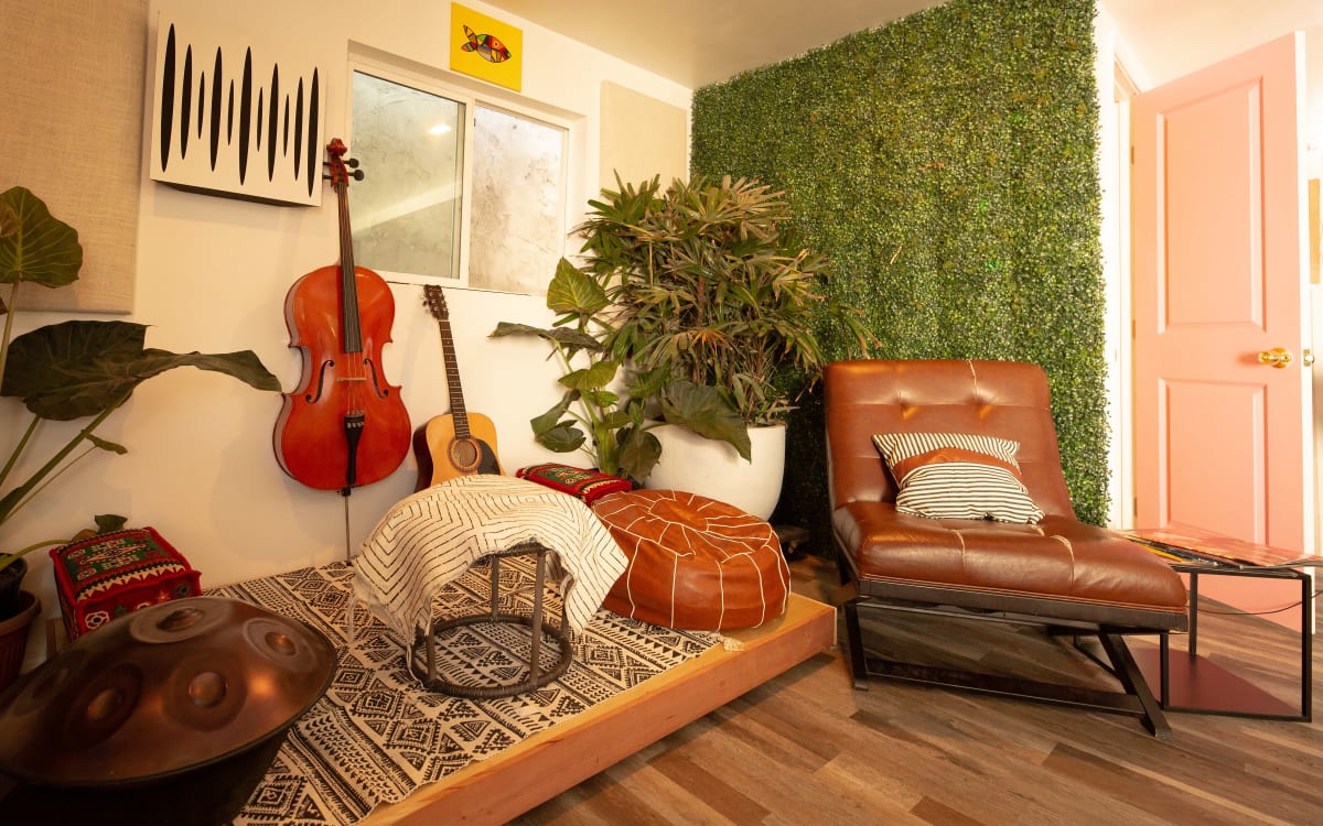 Oasis Studios: Urban Riyadh & Creative Recording Studio, Los Angeles ...