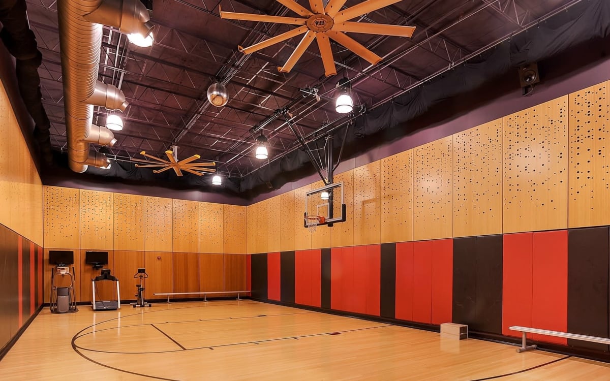 Custom Half Court Gym, Chicago, IL | Production | Peerspace
