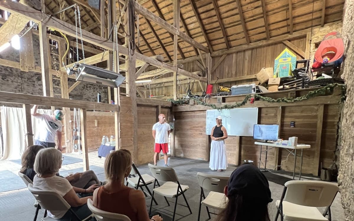 Rustic late 1700's Stone Barn with Farm Views, Hellertown, PA | Off ...