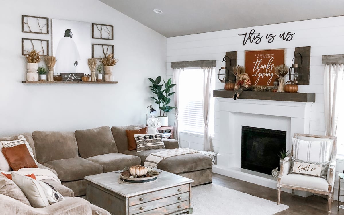 Urban Rambler Home with Farmhouse Style Decor, Draper, UT | Production ...