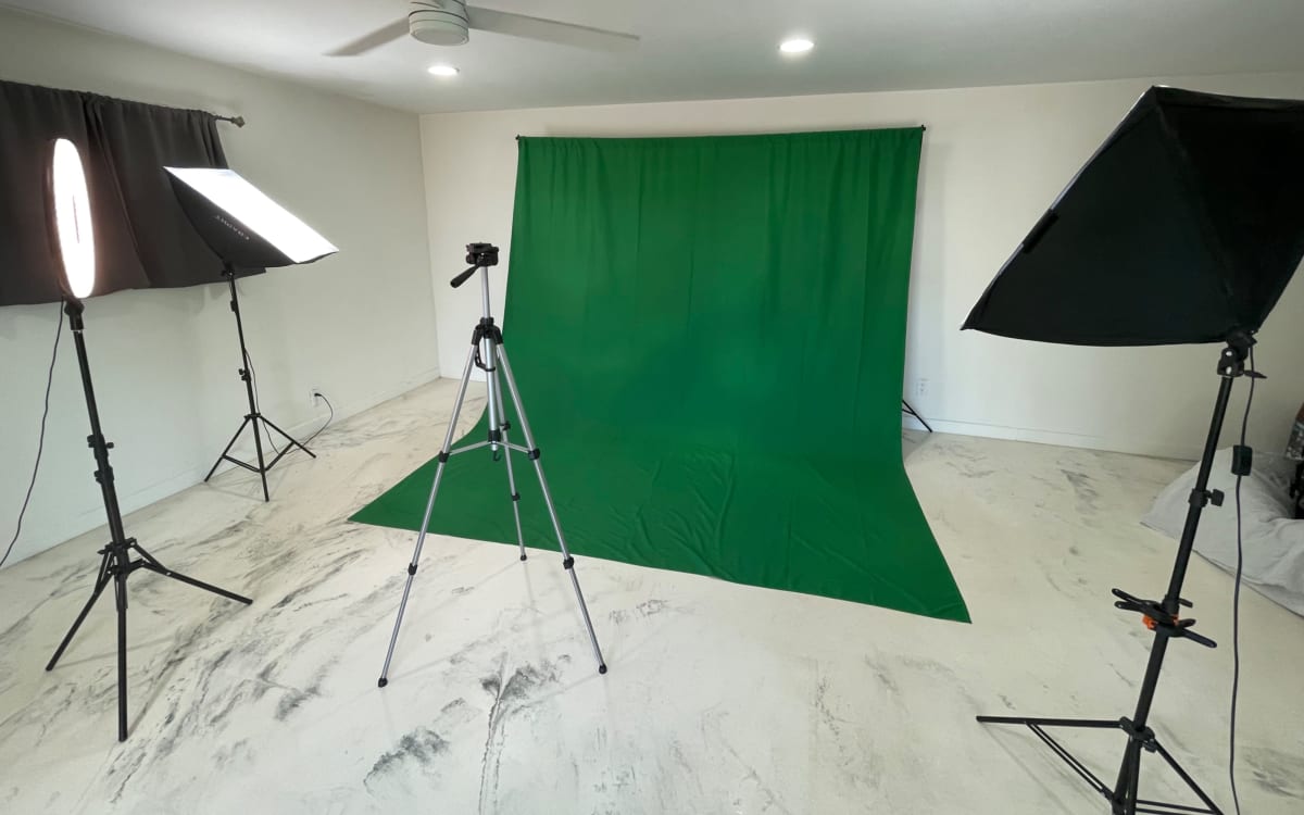 All White Photo Studio with Natural Light in the Heart of LA, Los ...