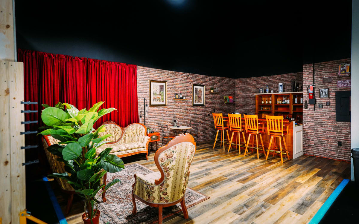 4800 Sq FT Creative Production Studio space with a 31x17 sq ft all ...