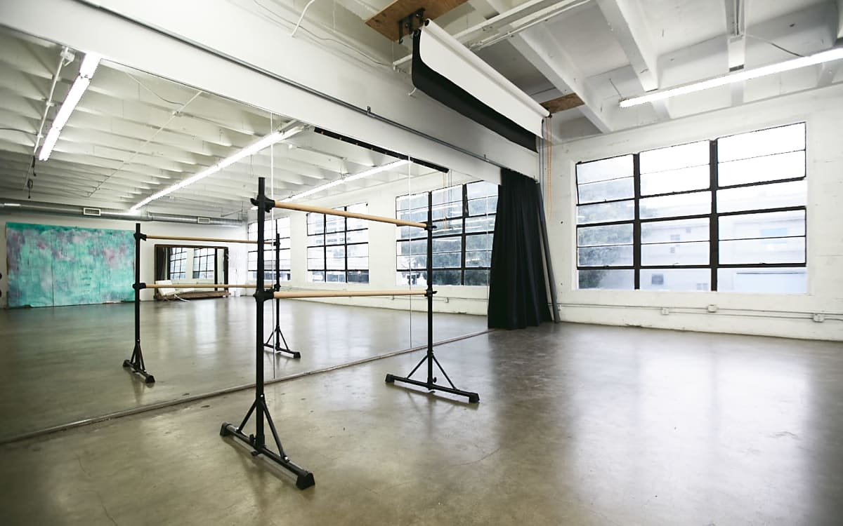Large & Bright Photo Studio with Full Mirror wall for dancing and music ...
