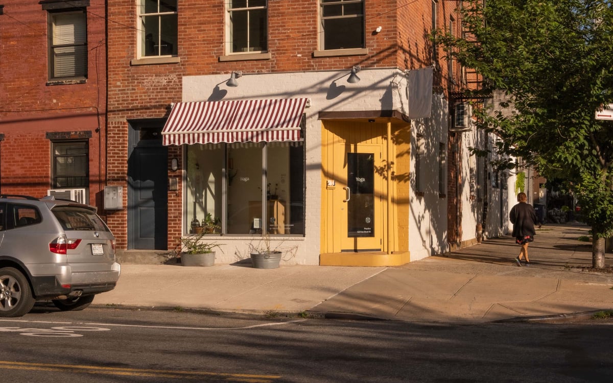 Sun-filled Red Hook Brooklyn Studio, Brooklyn, NY | Event | Peerspace