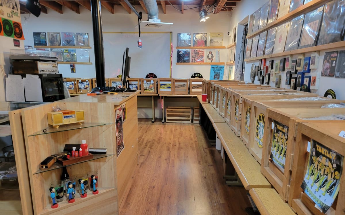 The Record Loft is a independently owned record store. We have a cool ...