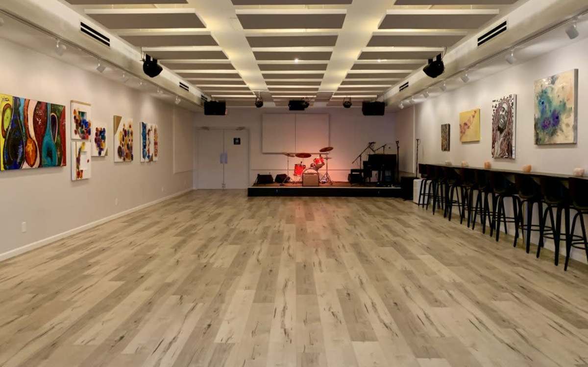 Multifunctional Performance and Event Venue in the Heart of East Dallas ...