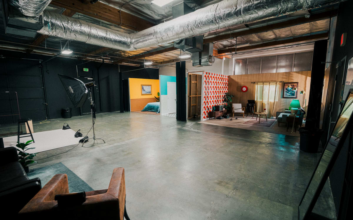 Warehouse Studio with Creative Sets, Sacramento, CA | Production ...