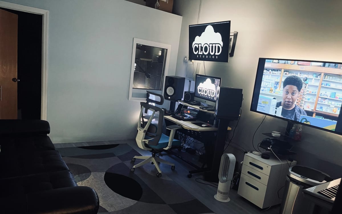 Modern & Cozy Music Recording Studio Located In Ridgewood Queens NYC ...