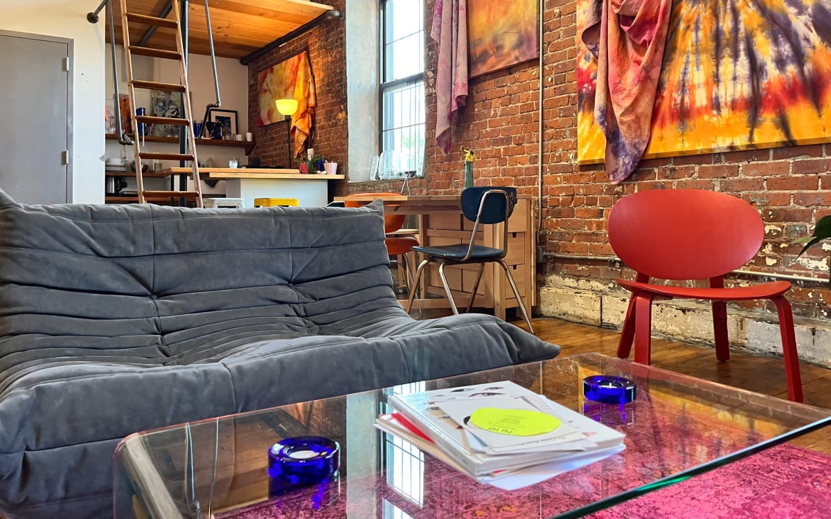 Artsy Studio Space Perfect for Photoshoots and Meetings, Ridgewood, NY ...