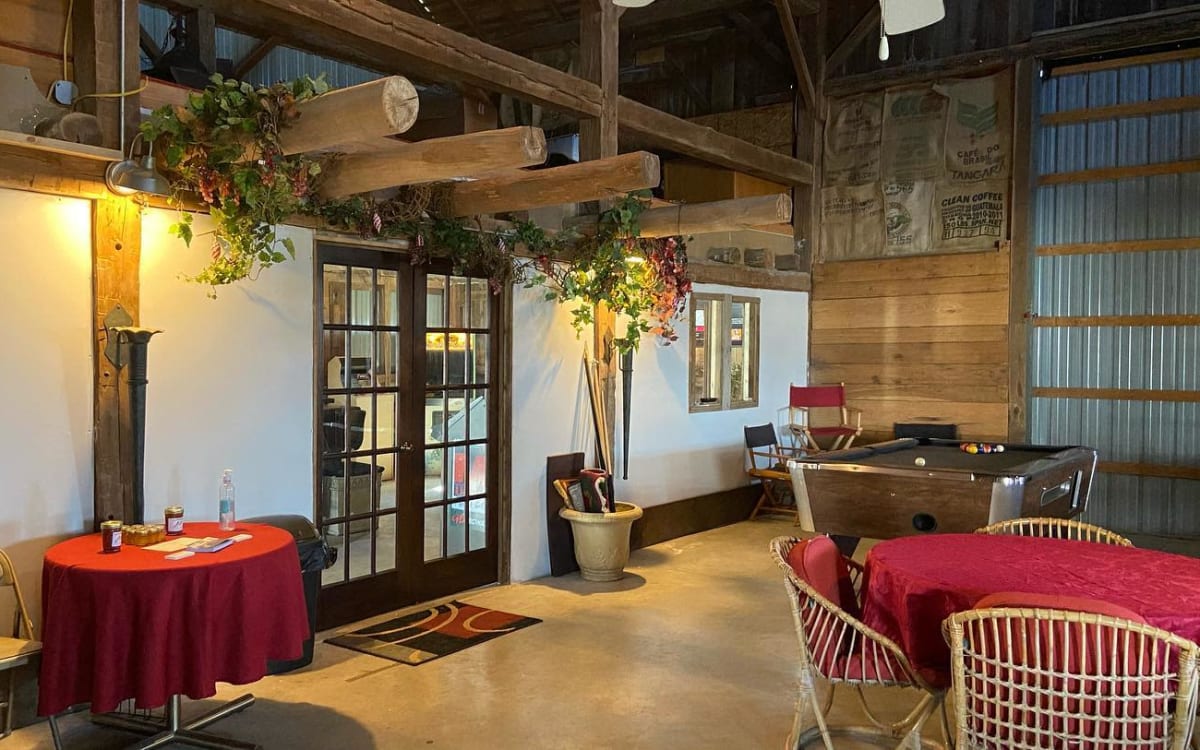 Rustic Barn & Arcade with Country View, Hartford City, IN | Event ...