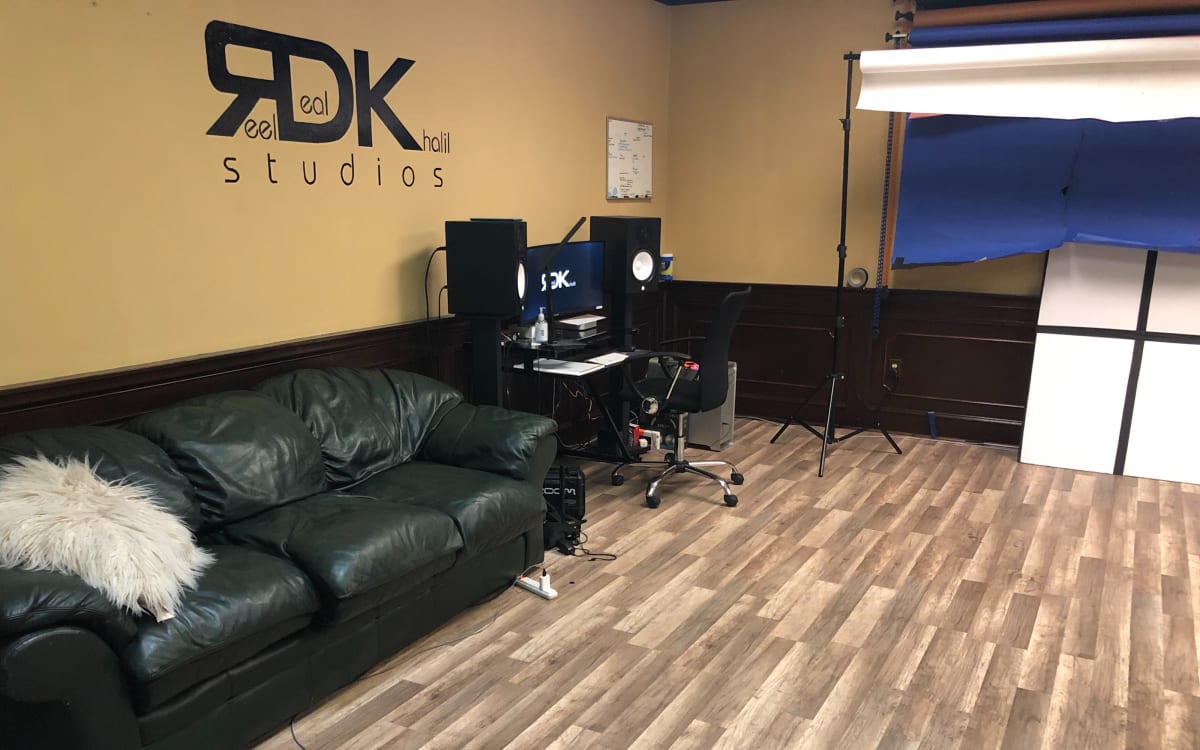 Intimate Decatur Studio, Decatur, GA | Production | Peerspace