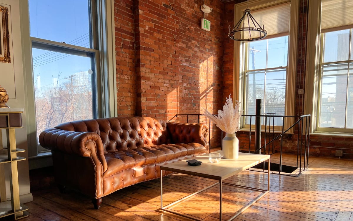 LOFT 40 is a Stunning Industrial Midtown Loft with Ample Open Space and ...