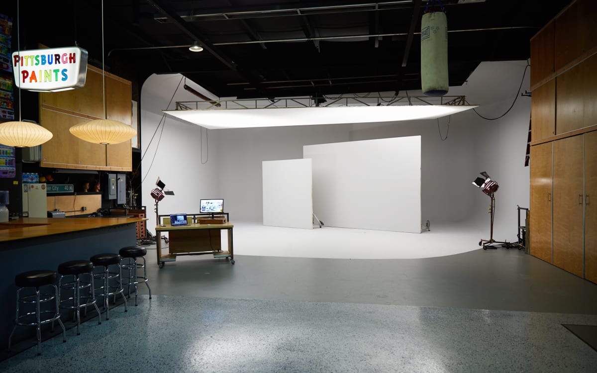 Metro-Detroit's Premier Photo Studio, Troy, MI | Production | Peerspace
