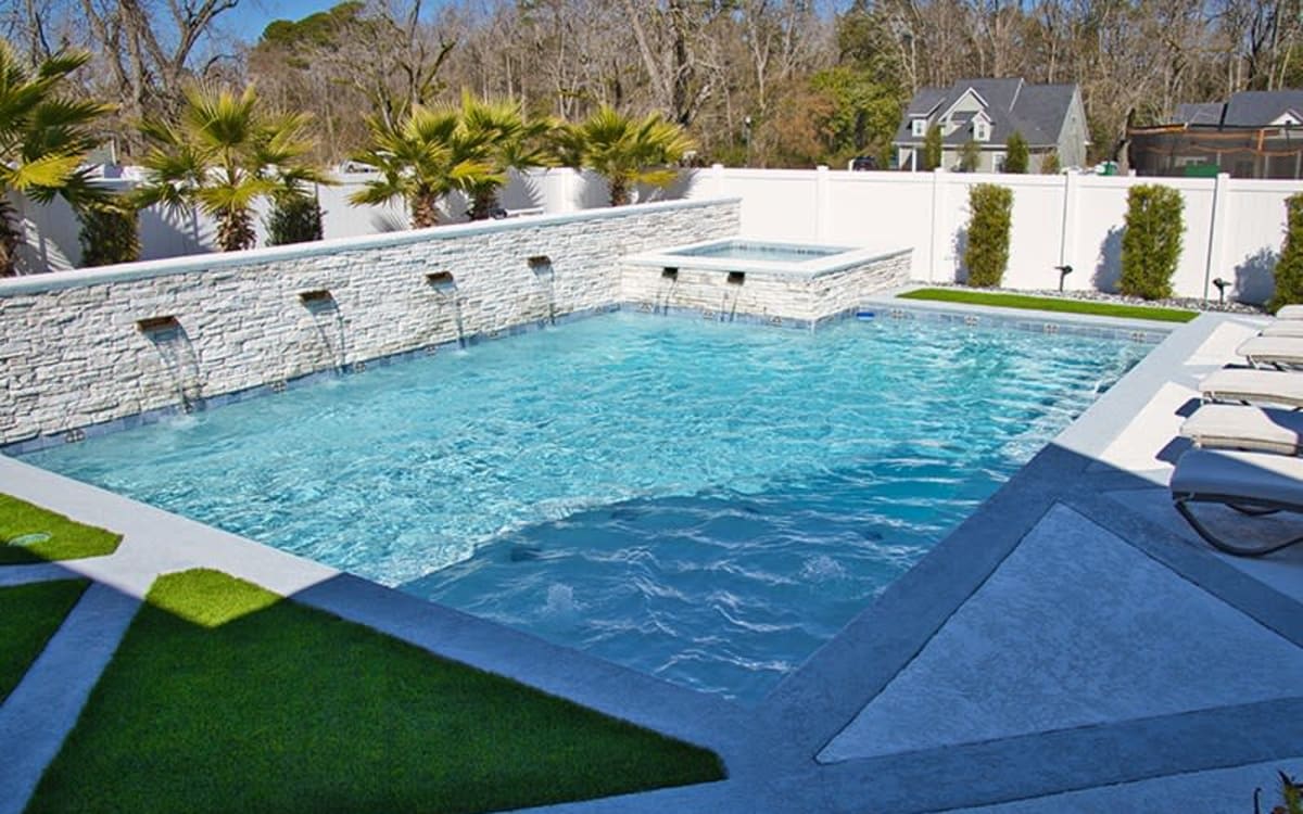 Outdoor Palm Spring Vacation Pool Deck with Hot Tub Jacuzzi ...