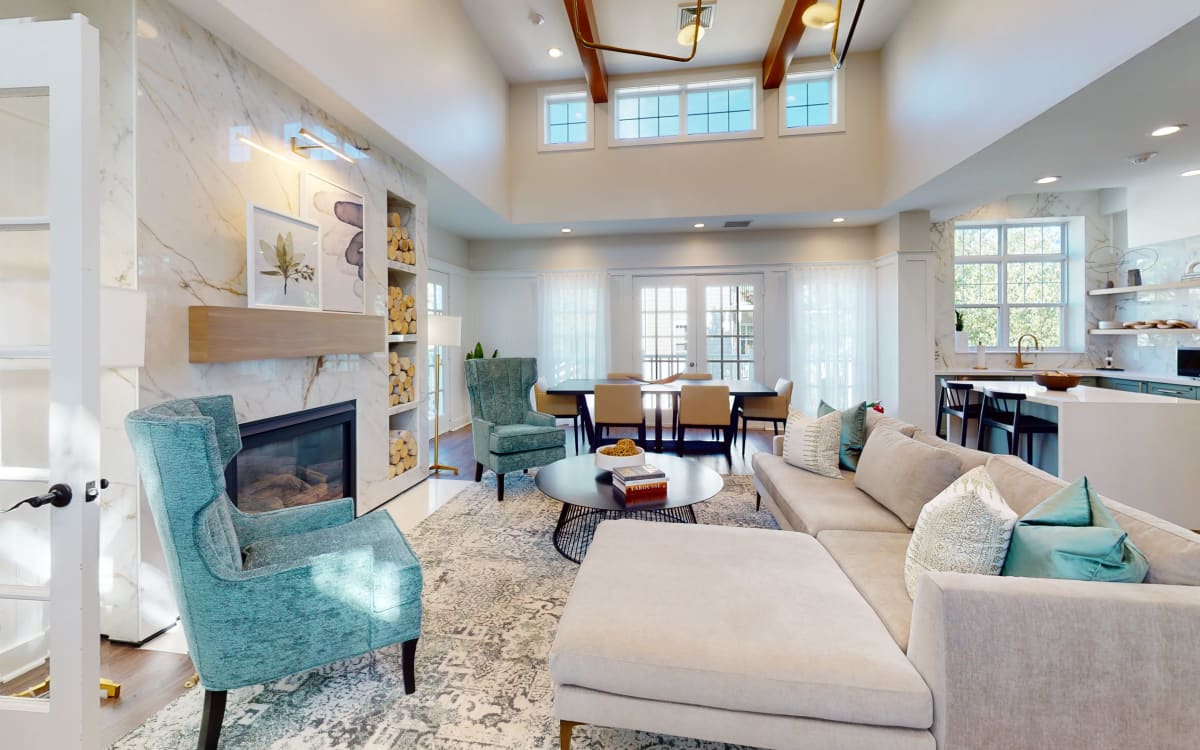 Stylish Meeting Space: Clubhouse, Full Kitchen & Outdoor Patio ...