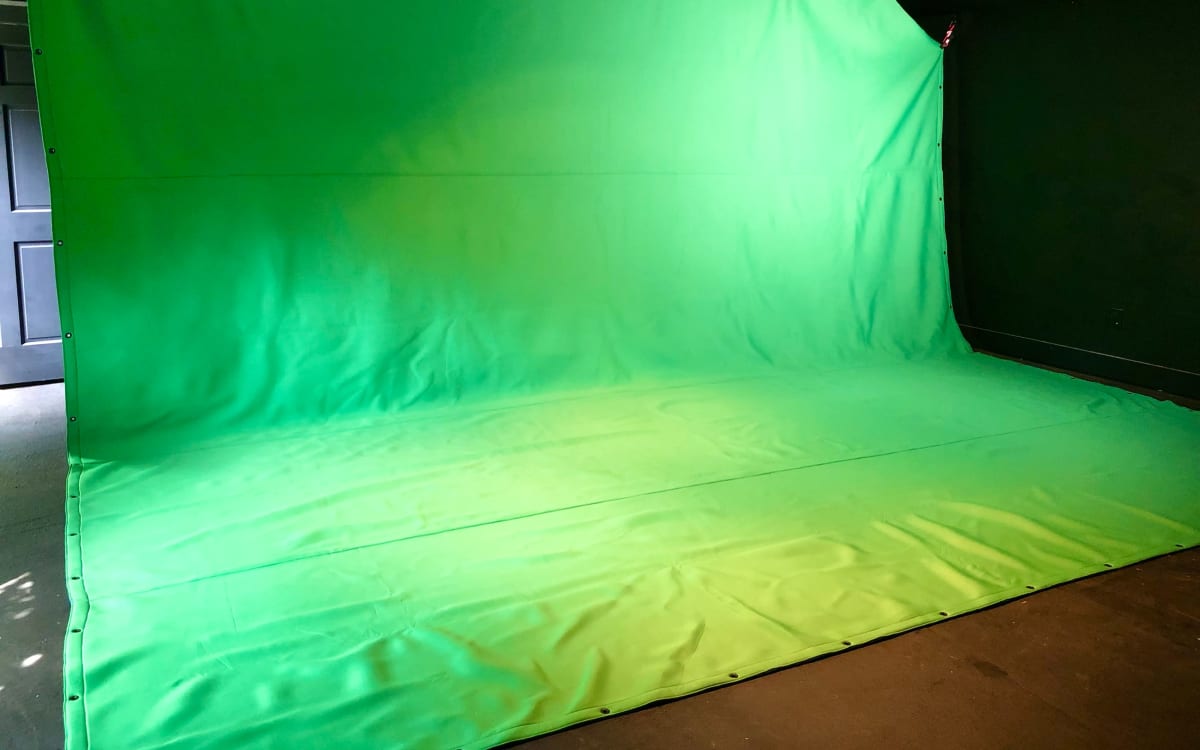 Suburban Film/Photography Studio ATLANTA with Mounted Green Screen and ...