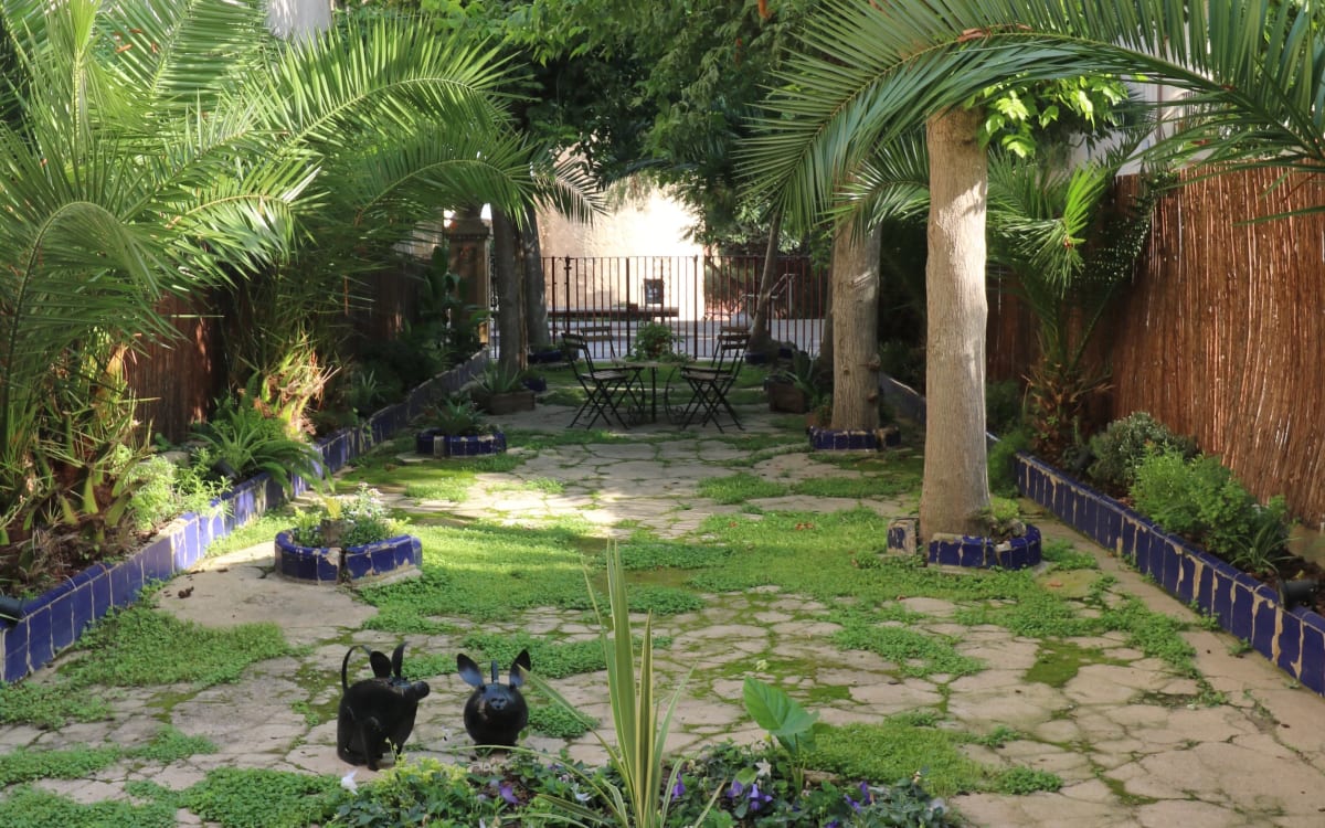 Jardín indiano en el casco antiguo de Vilassar de Mar, Vilassar de Mar ...