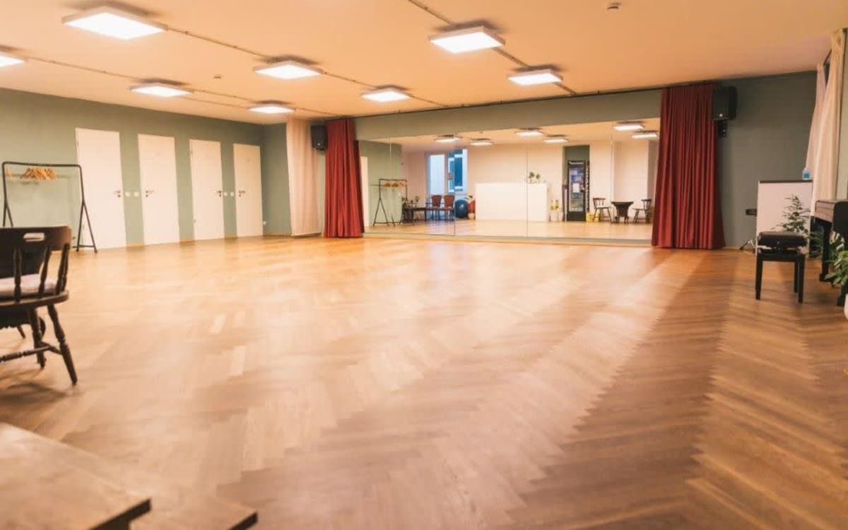 Tanzstudio / Yogastudio / Bewegung, Berlin | Production | Peerspace