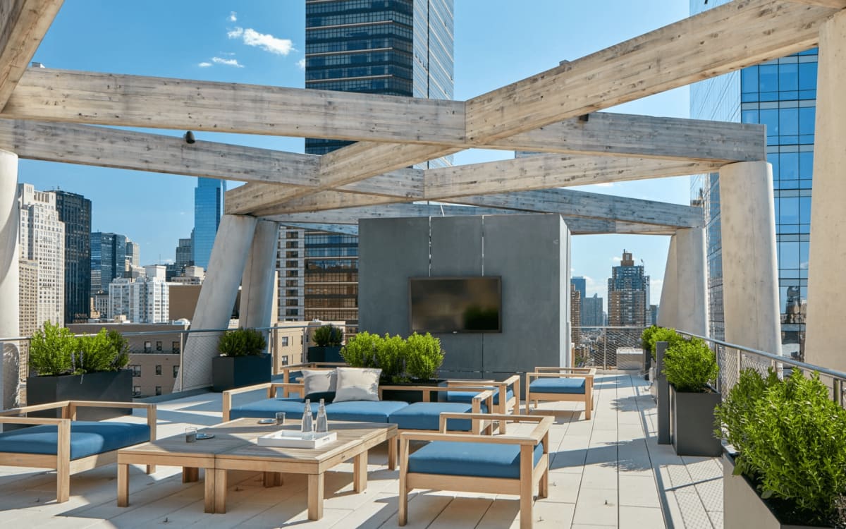 Upper West Side Luxury Rooftop Lounge, New York, NY | Event | Peerspace