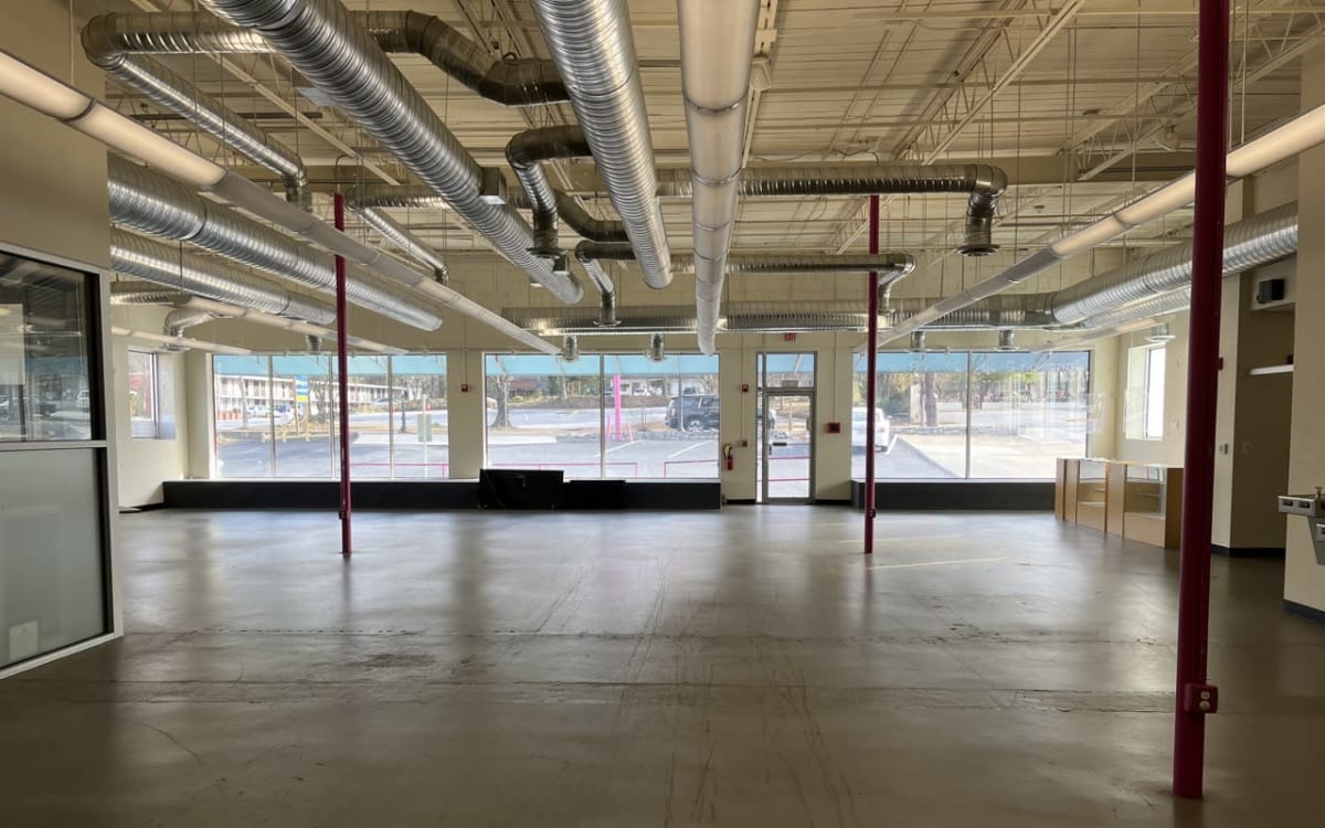 Highly visible Retail/ Event/ Studio Space located between Buckhead and ...