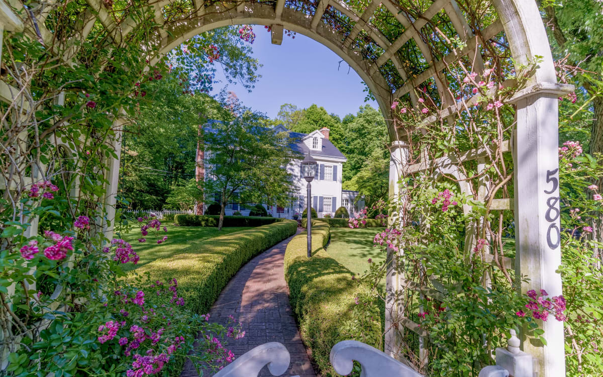 Historic Colonial Home on Wooded Lot, Sidney, OH | Production | Peerspace