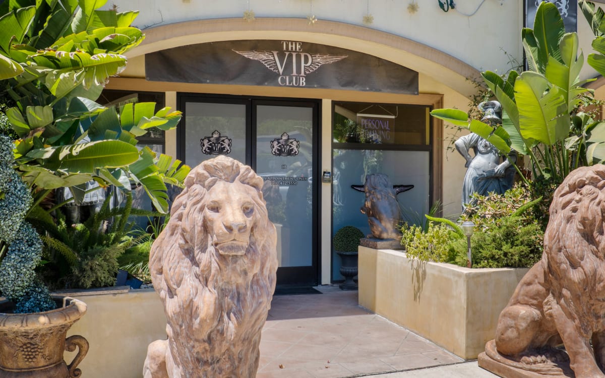 THE VIP CLUB GYM One of the Most Beautiful Gyms in LA, Bel Air/Los ...
