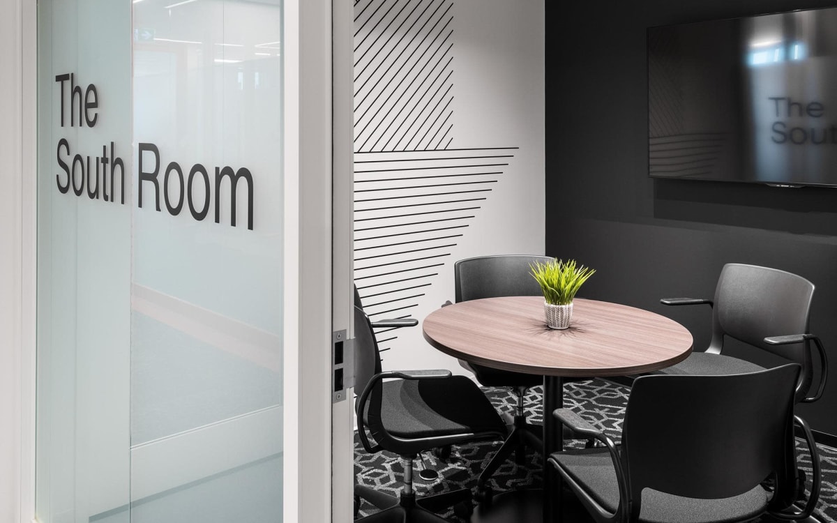Professional & Modern 4 Person Meeting Room, Toronto | Off-Site | Peerspace