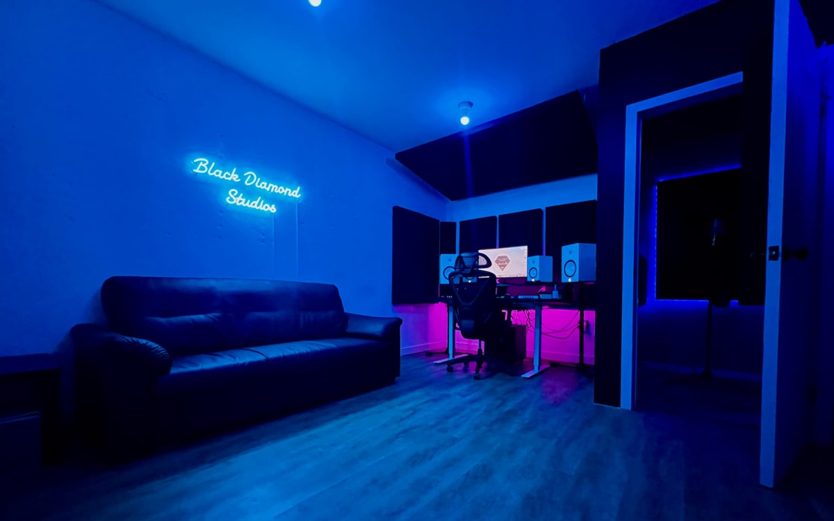 Premium Recording Studio with Great Vibes in Williamsburg (ENGINEER ...