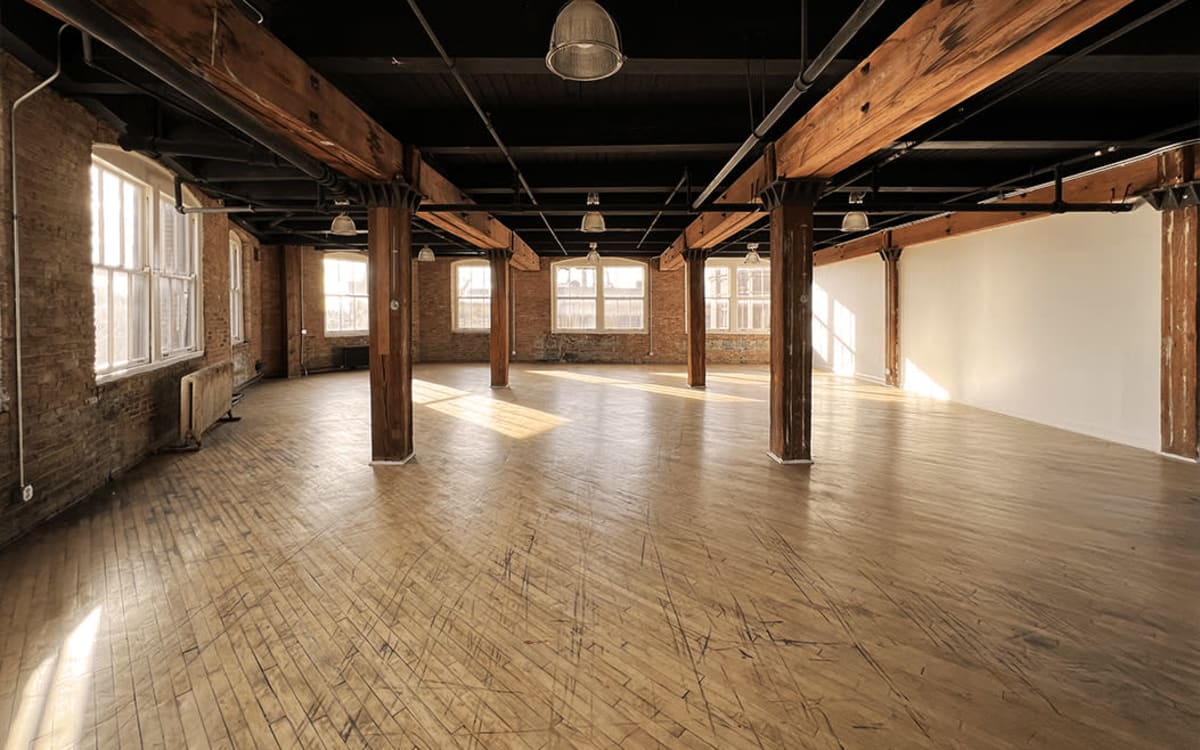Chicago Loft with Exposed Beams and Natural Light, Chicago, IL | Event ...