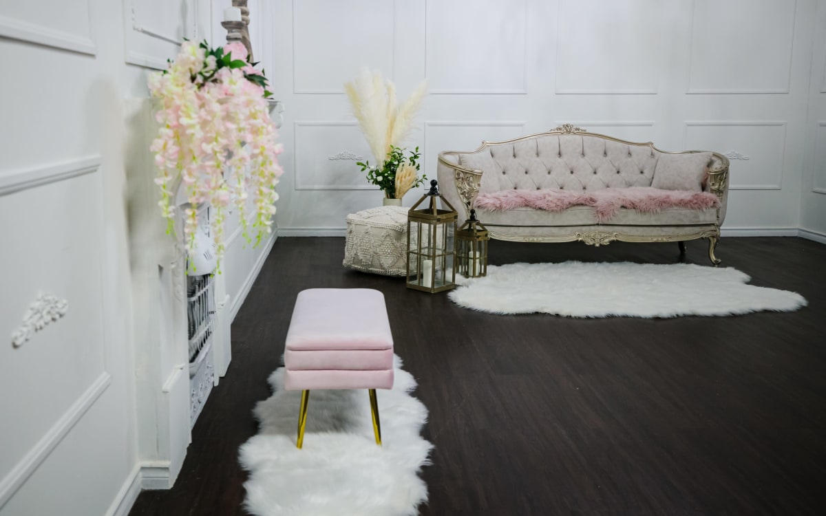 Royal Classy all white photo & video studio, TORONTO | Production | Peerspace